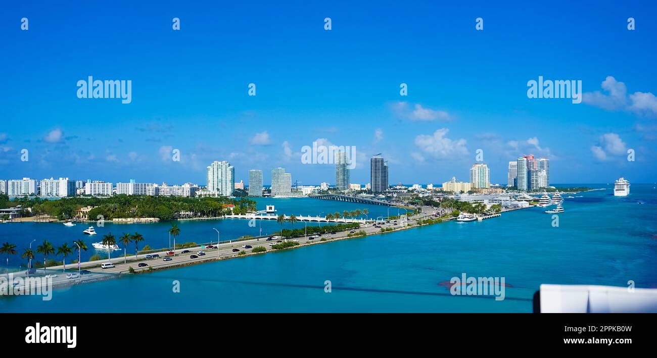 Miami beach buildings on the water hi-res stock photography and images ...
