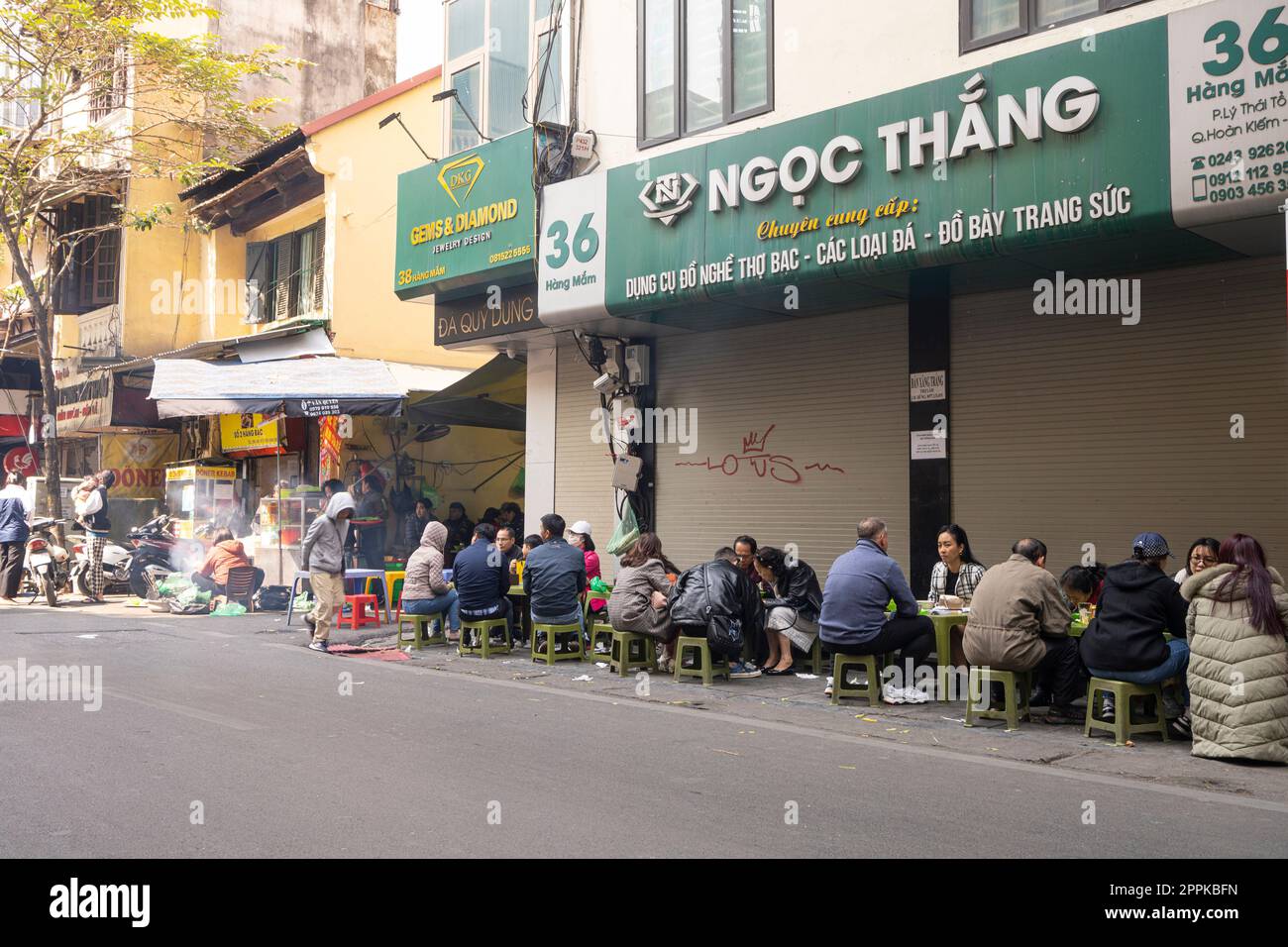 Traditional food vietnam hi-res stock photography and images - Alamy