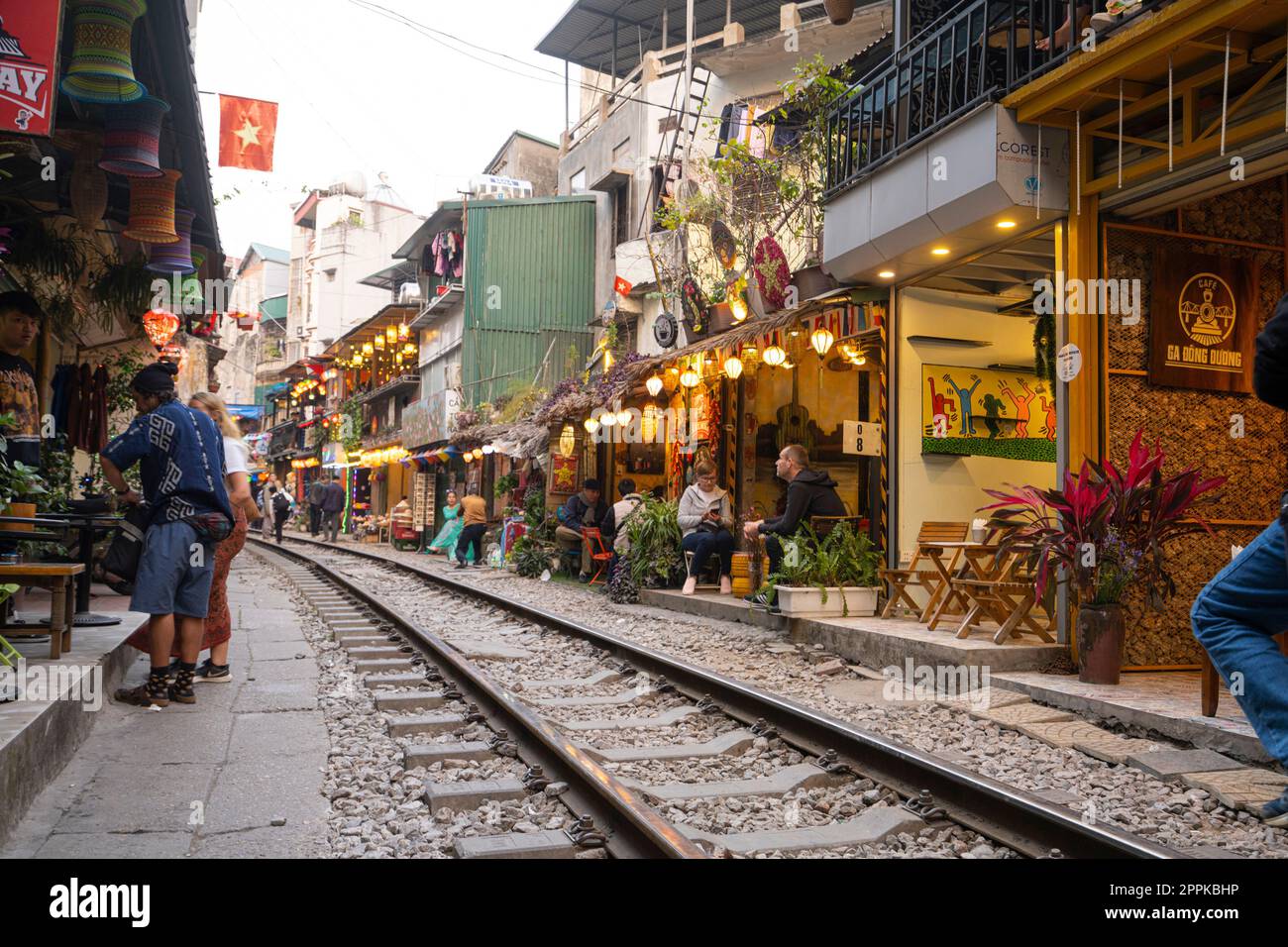 Hanoi train street in the city center Stock Photo - Alamy