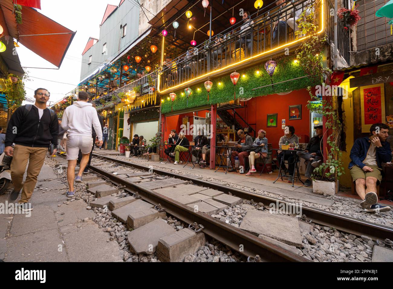 Hanoi train street in the city center Stock Photo - Alamy