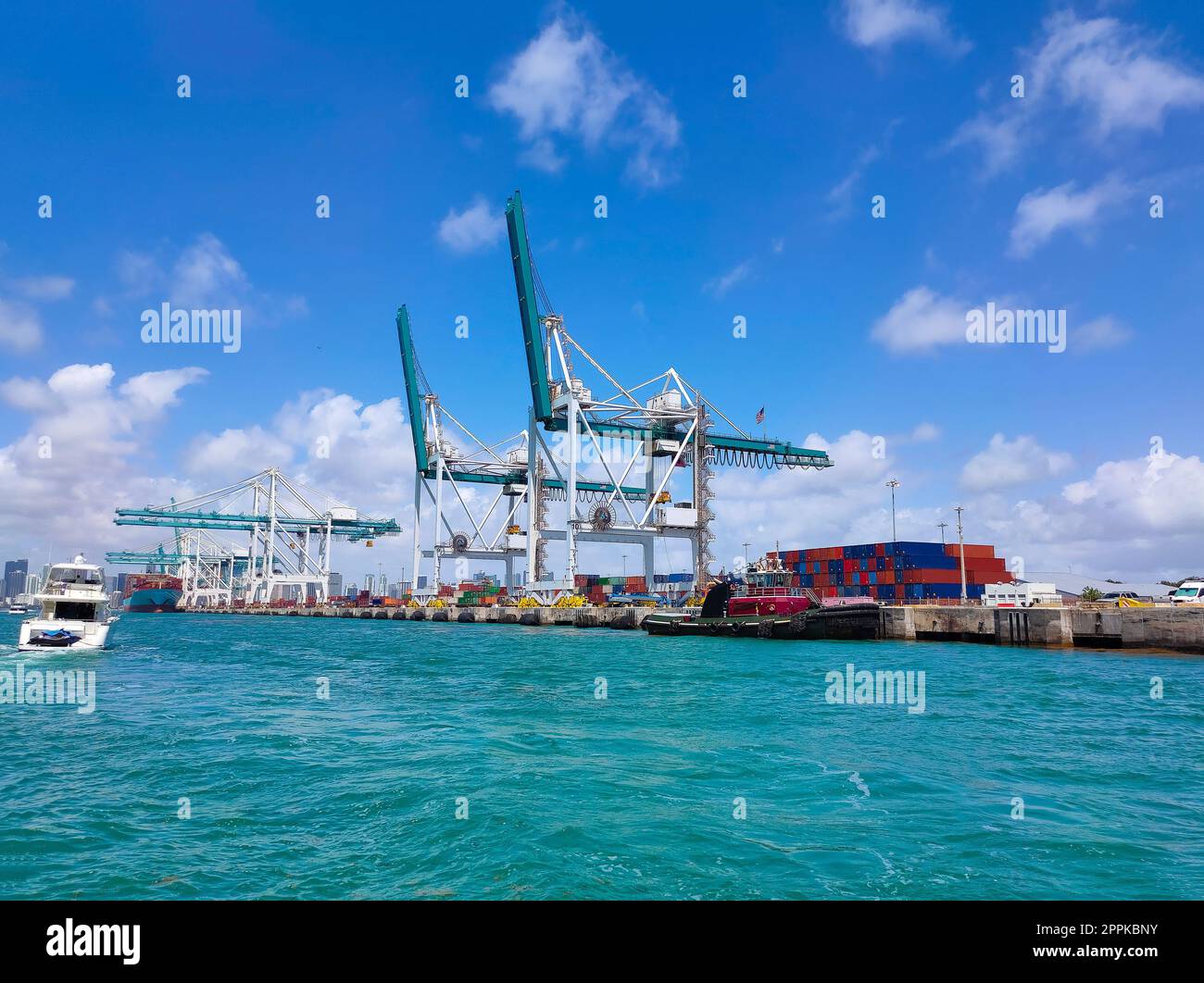 Many containers at Port Miami, one of the largest cargo port Stock ...