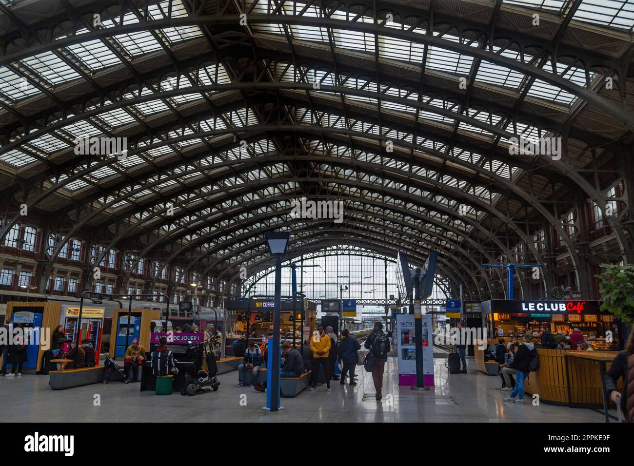 Transport lille hi-res stock photography and images - Alamy