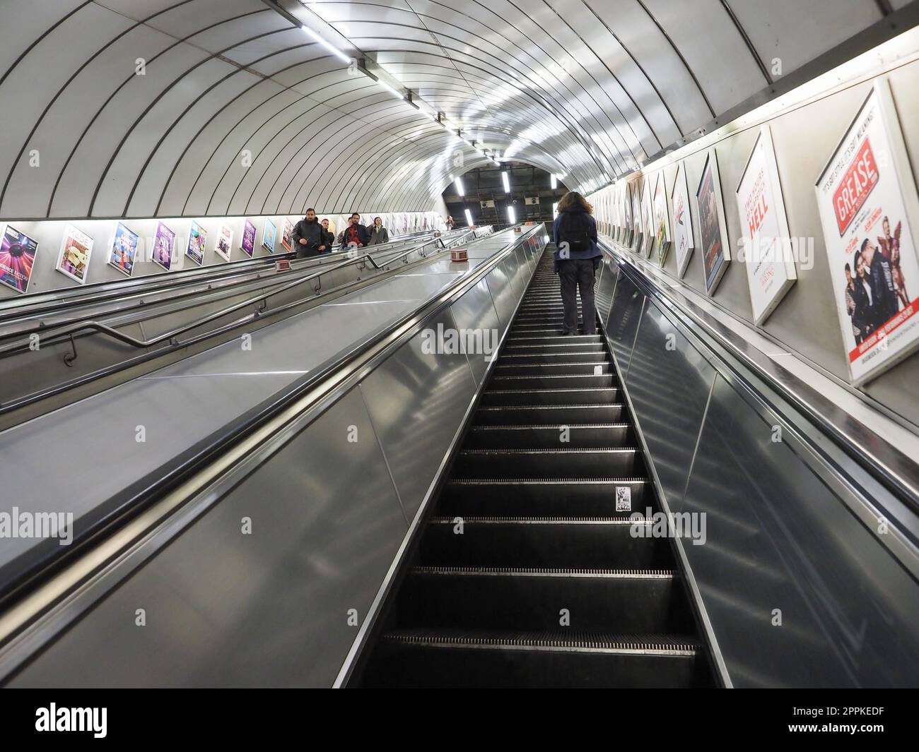 London uk london underground escalators hi-res stock photography and ...