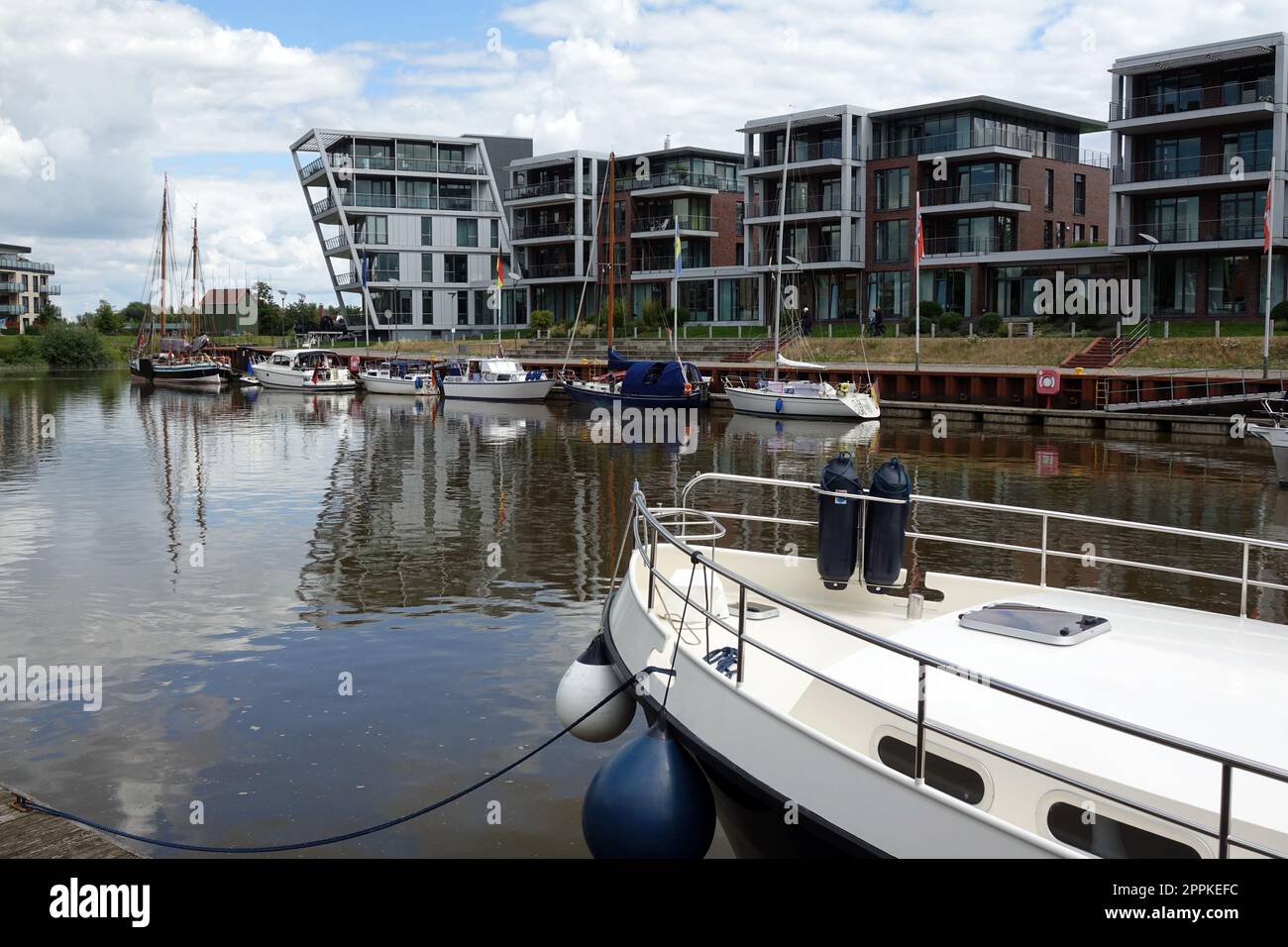 Stade hafen hi-res stock photography and images - Alamy