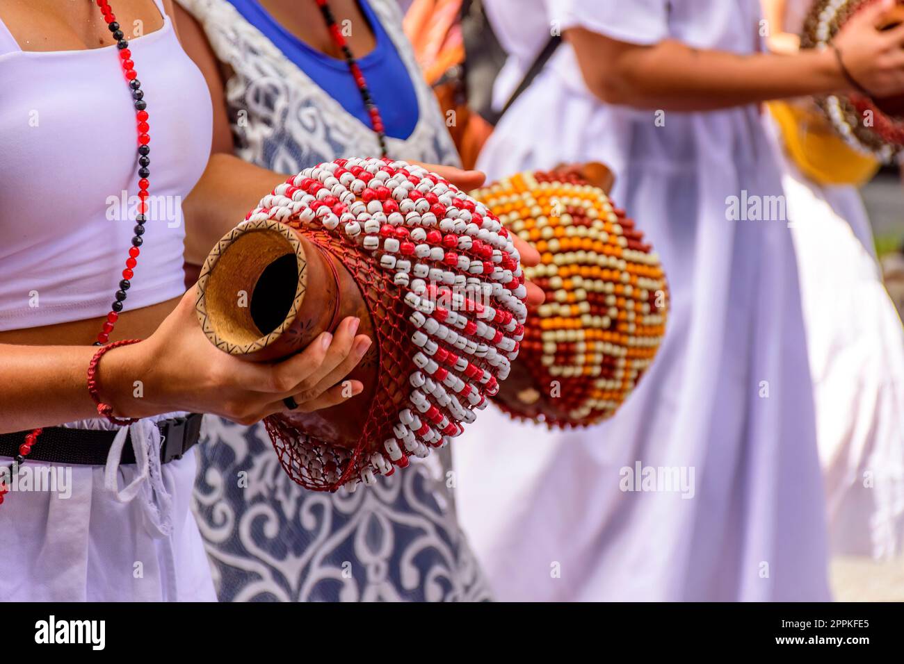 Traditional african folk group hi-res stock photography and images - Alamy