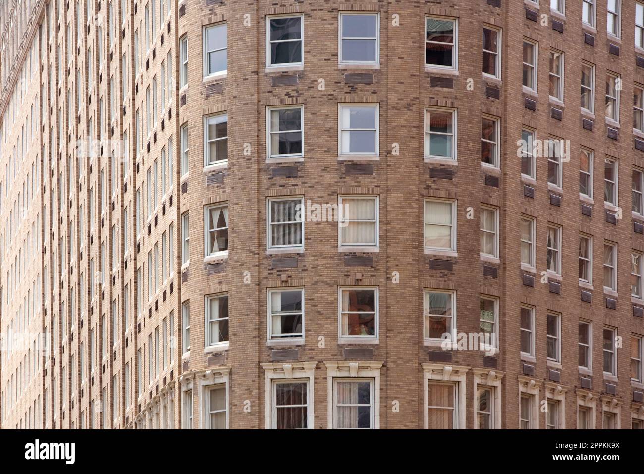 Repeating buildings hi-res stock photography and images - Alamy