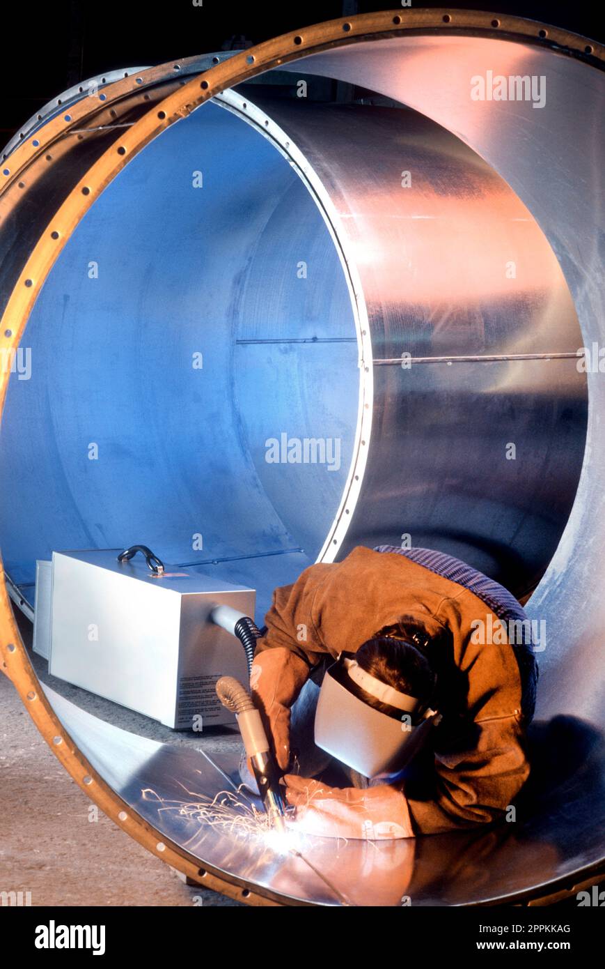 Work plant electric welder work hi-res stock photography and images - Alamy