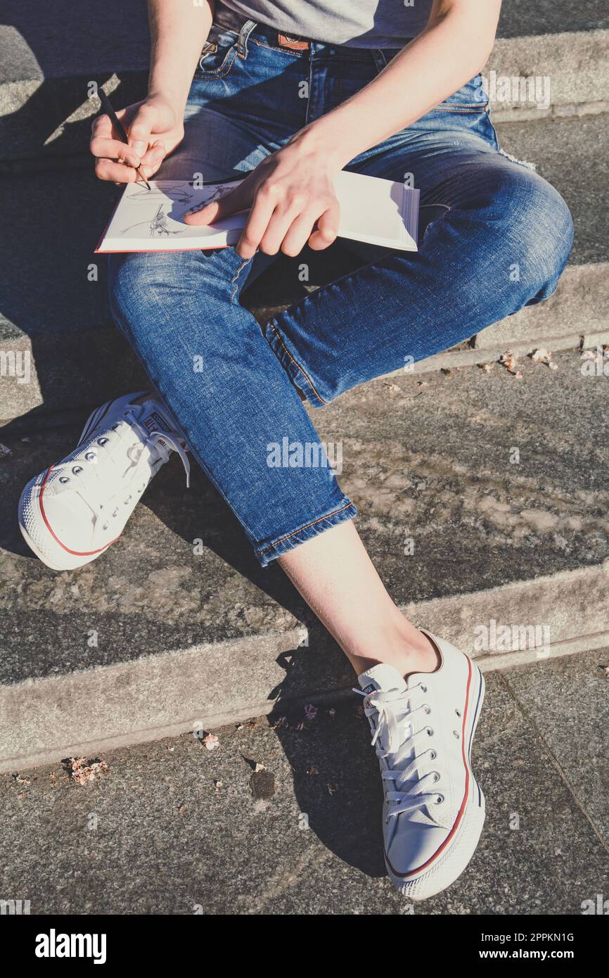 Close up lady drawing concept photo Stock Photo - Alamy