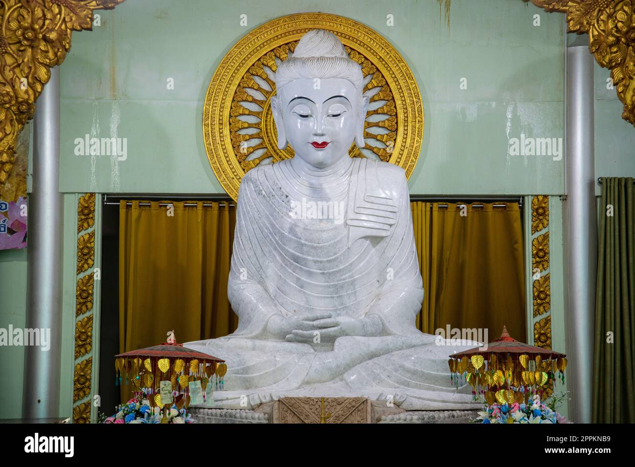 THAILAND PRACHUAP BAN KRUT WAT THANG SAI Stock Photo - Alamy