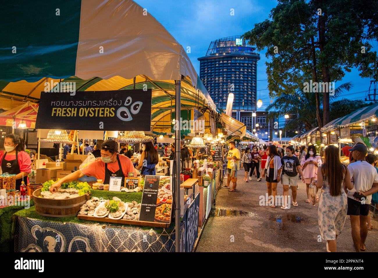 THAILAND PRACHUAP HUA HIN TAMARIND MARKET Stock Photo - Alamy