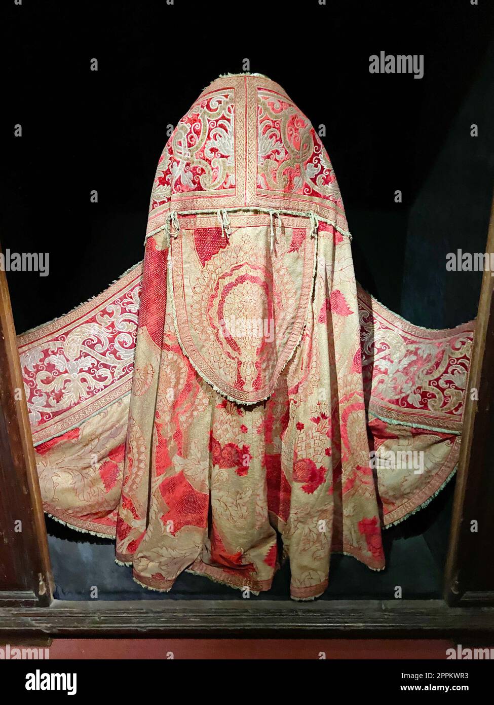 mantle in niche in Museum Fortuny in Venice Stock Photo - Alamy