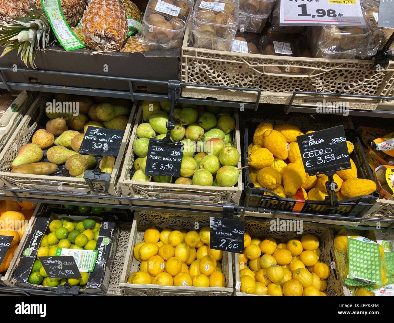 Shop prices food hi-res stock photography and images - Alamy