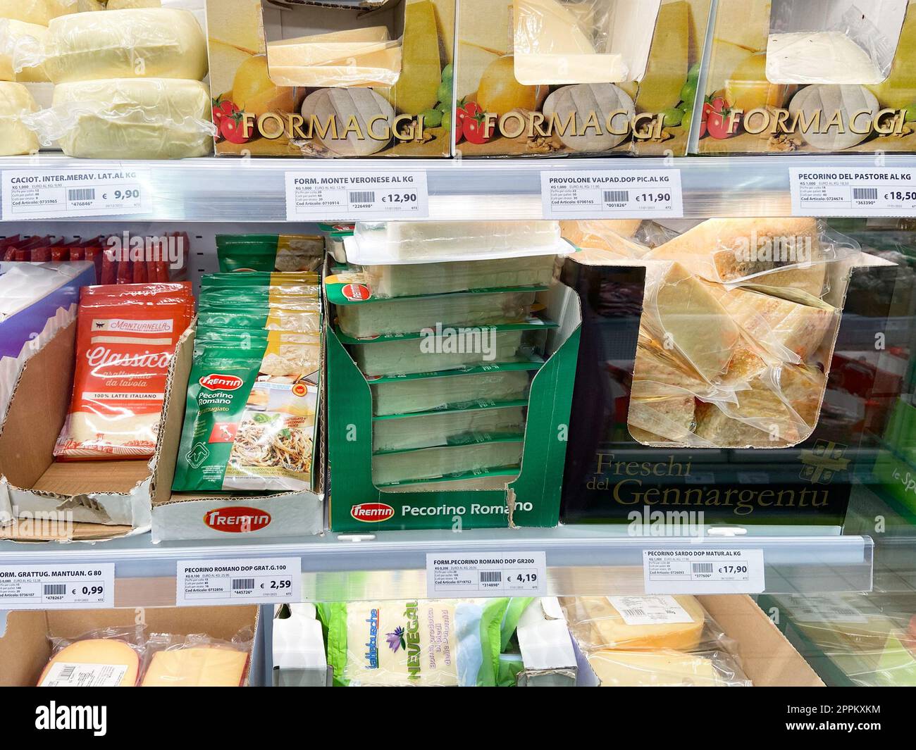Various cheese product grocery store hi-res stock photography and ...
