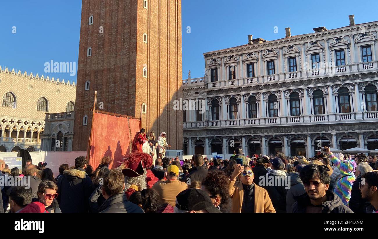 people on St Mark's square during Venice Carnival Stock Photo - Alamy