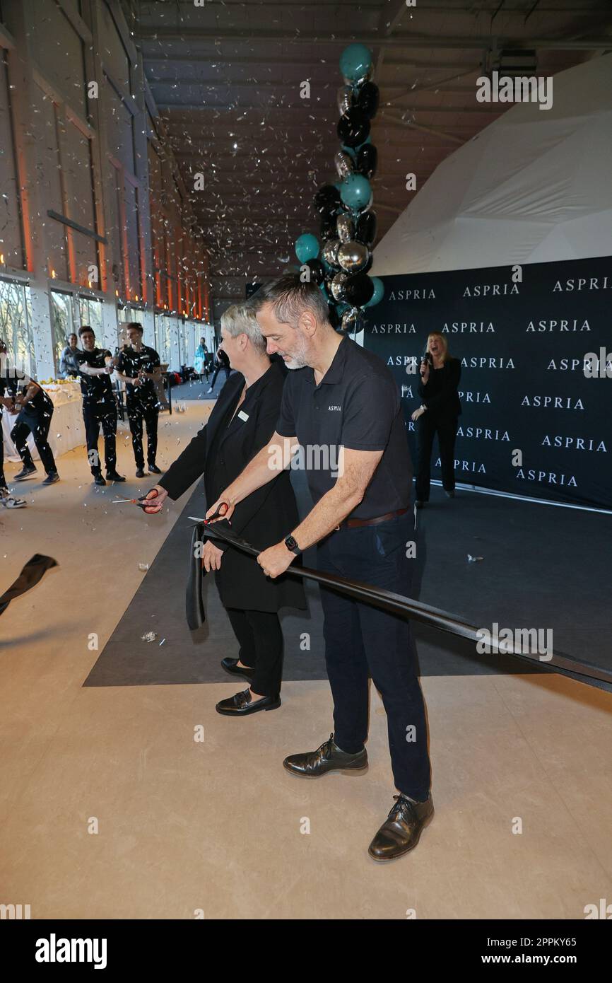 Mat davies hi-res stock photography and images - Alamy