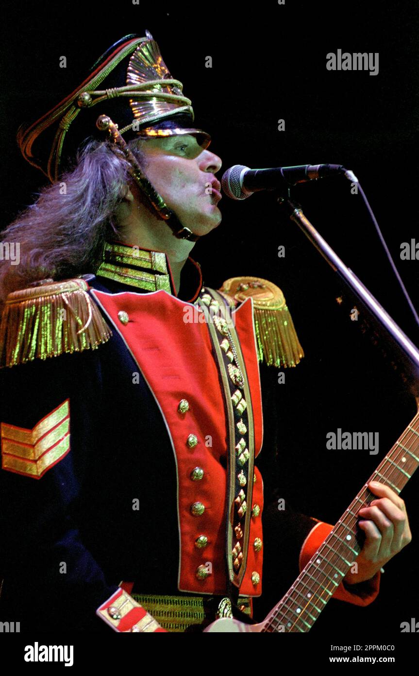 Angelo sasso drummer hi-res stock photography and images - Alamy