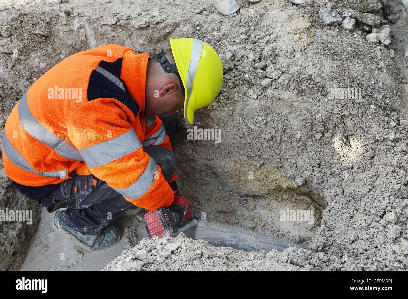 Worksite scene of construction - France Stock Photo - Alamy