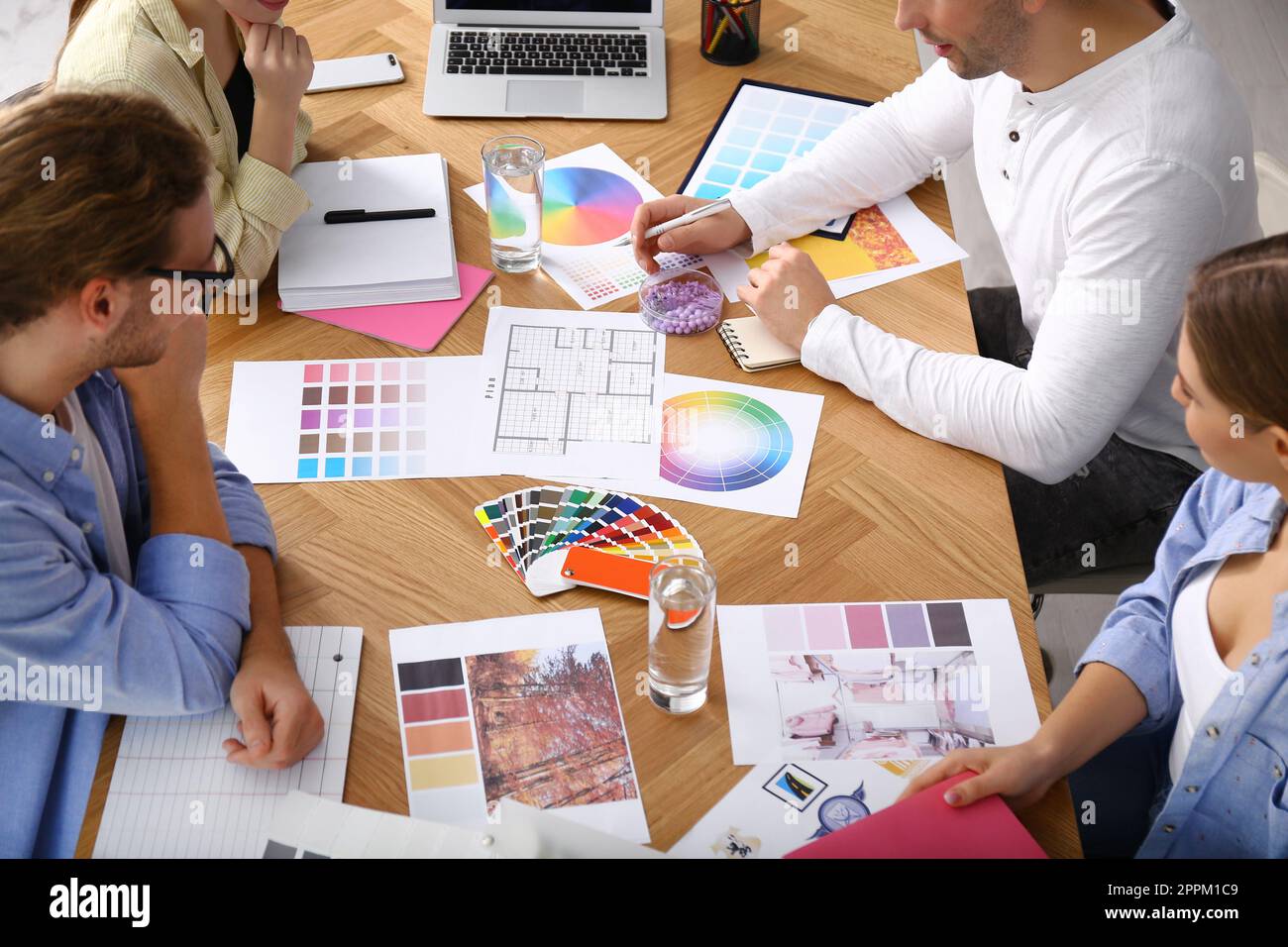 Professional team interior designers hi-res stock photography and ...