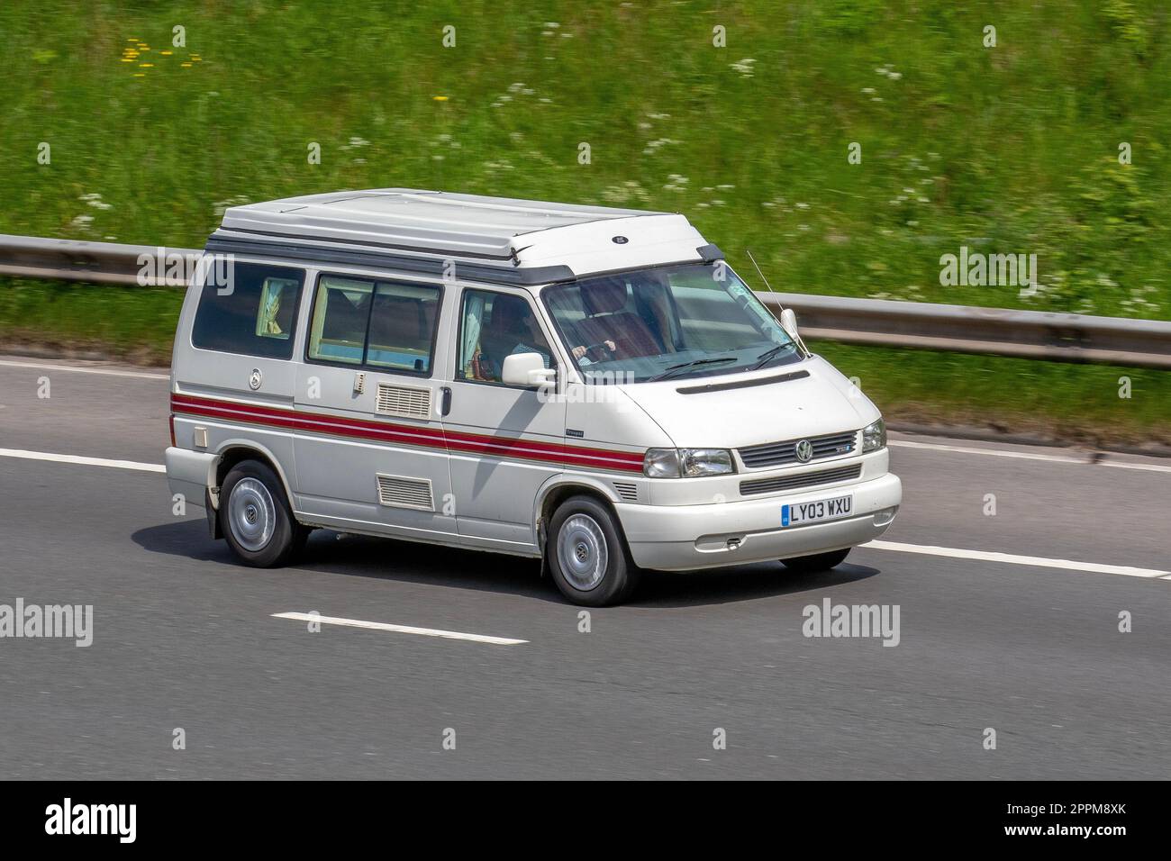 1990s White red striped VW VOLKSWAGEN Trooper Tdi Volkswagen ...