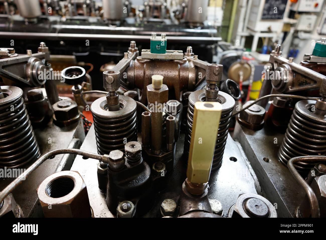 Diesel engine detail in work hi-res stock photography and images - Alamy