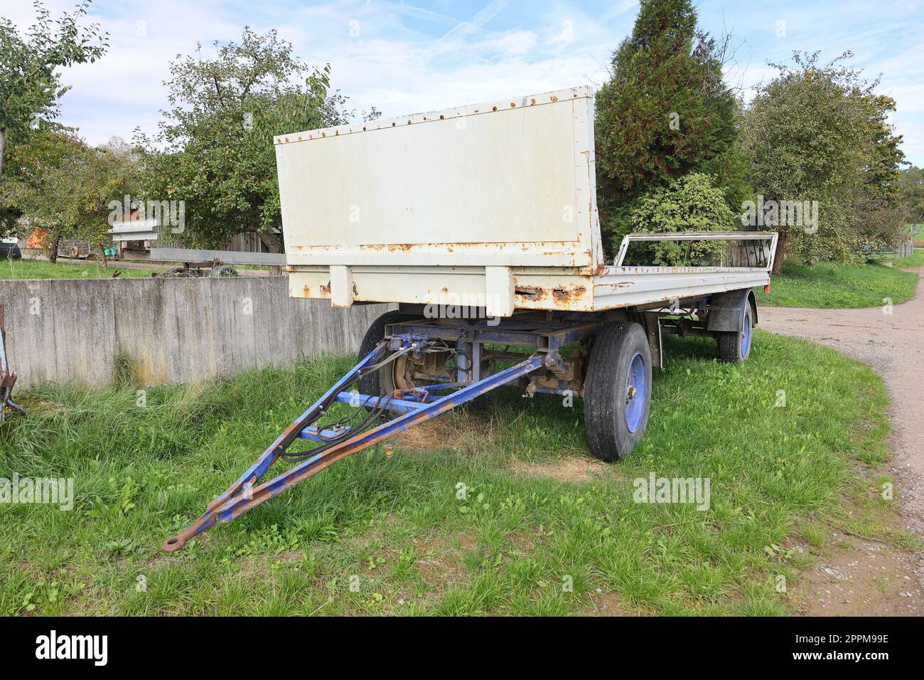Hay bale truck transport hi-res stock photography and images - Alamy