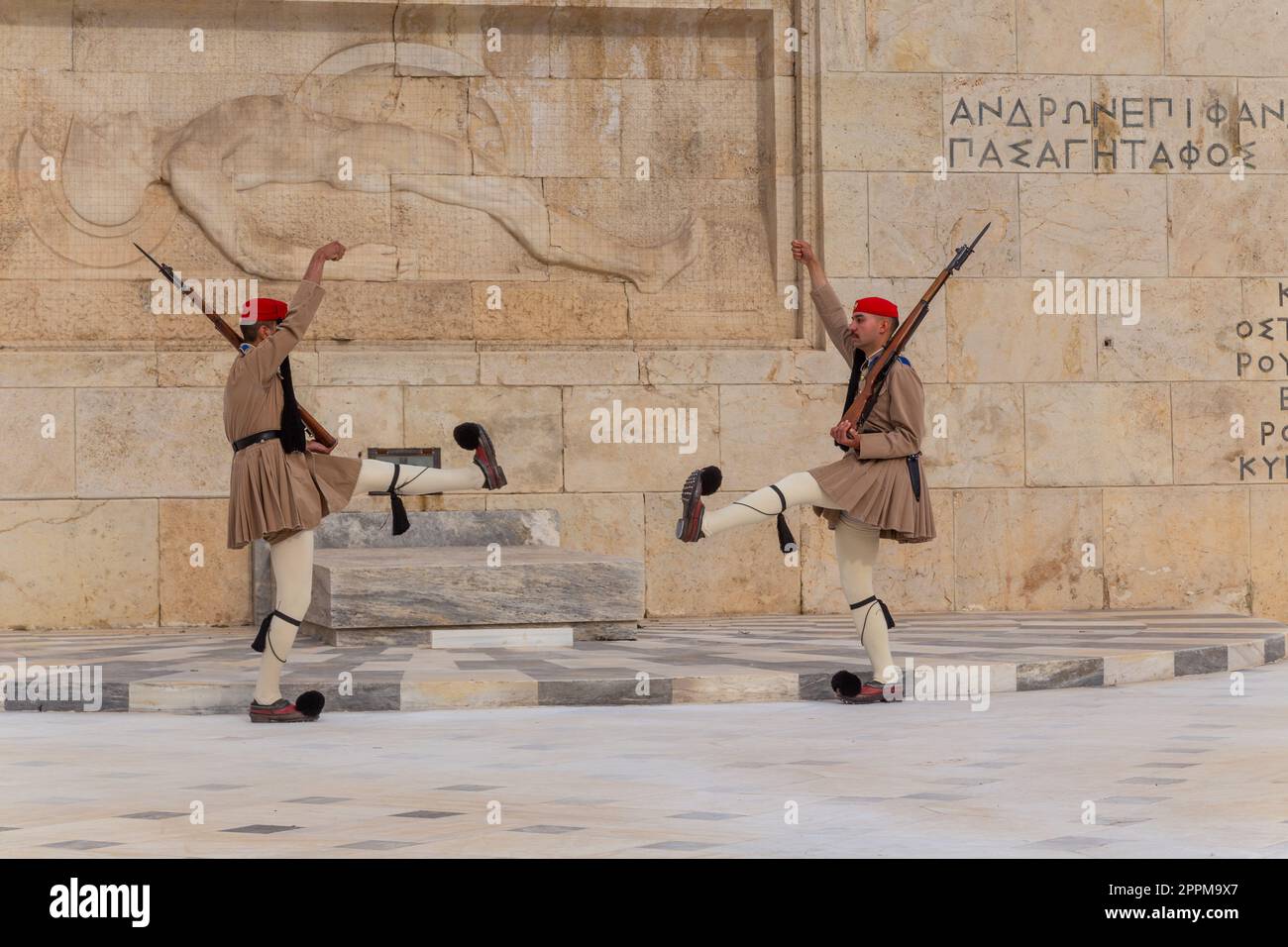 Tomb of the unknown solder hi-res stock photography and images - Alamy