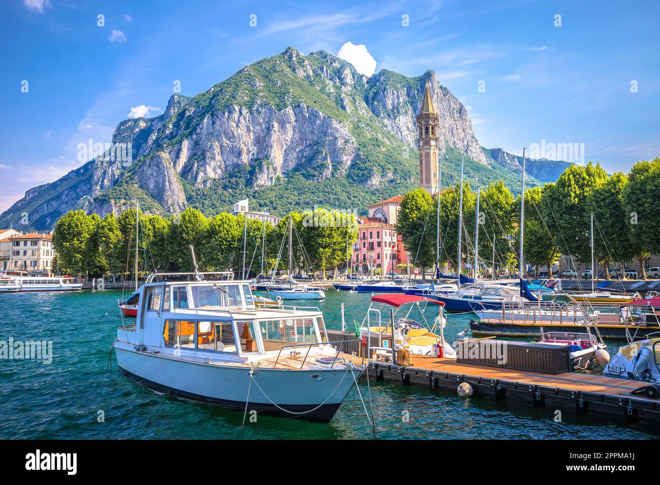 Lecco history hi-res stock photography and images - Alamy