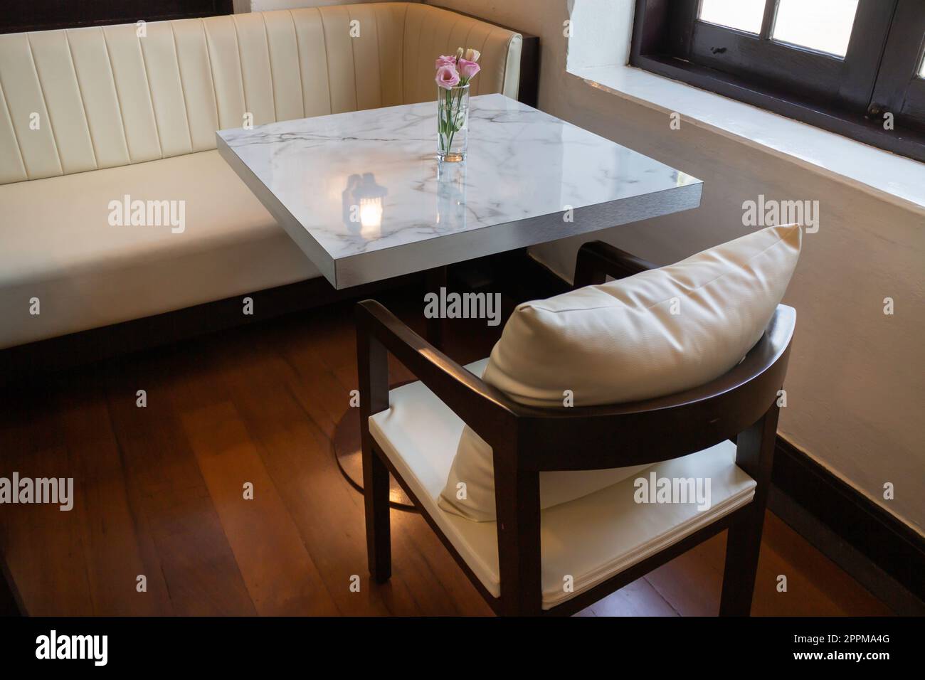 Chilled items hi-res stock photography and images - Alamy