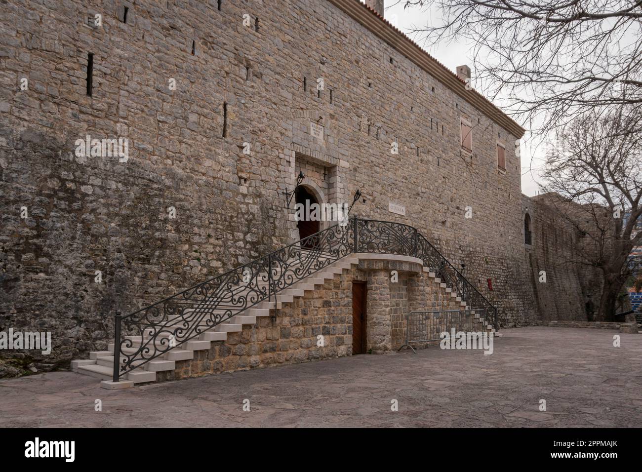 The ancient town of the castle hi-res stock photography and images - Alamy