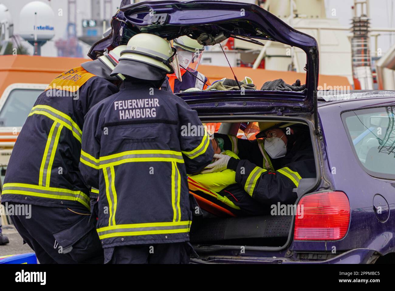 Injured person hi-res stock photography and images - Alamy