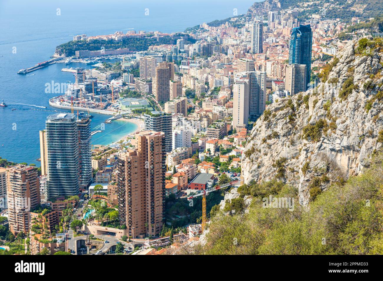 City at port hi-res stock photography and images - Alamy