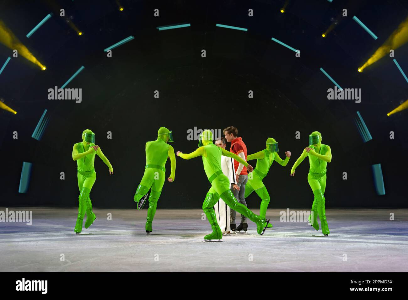 Show pictures from the premiere on 01 March 2023 - Holiday on Ice 2023 ...