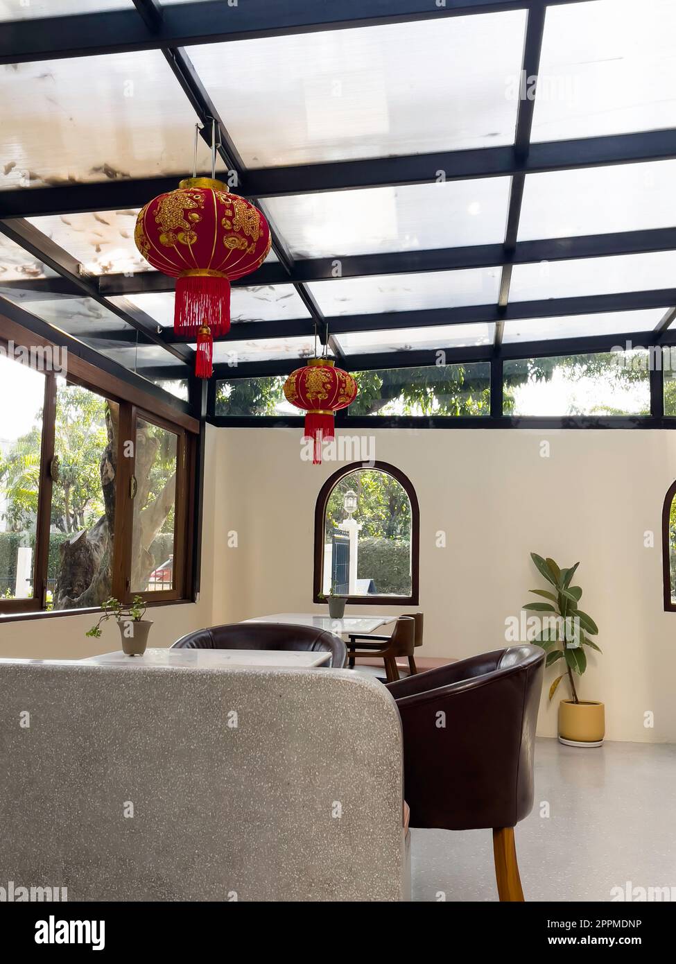 Ancient chinese architecture interior window hi-res stock photography ...