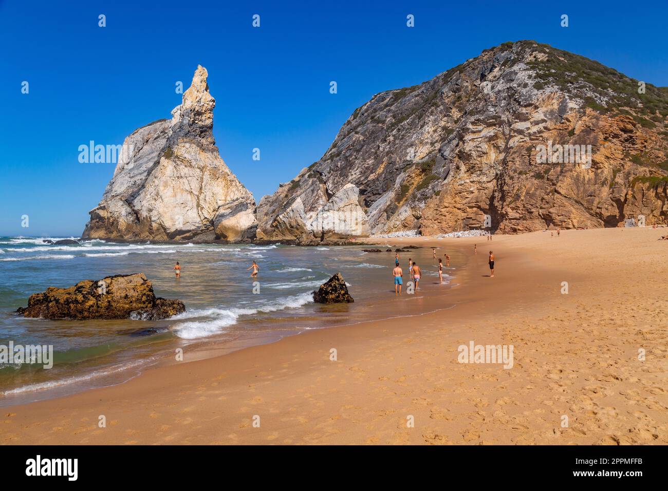 Praia da ursa beach sintra hi-res stock photography and images - Alamy