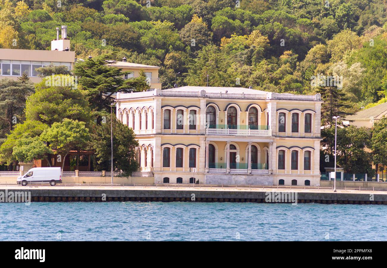 View from Bosphorus of Kalender mansion or beach house, Tarabya ...