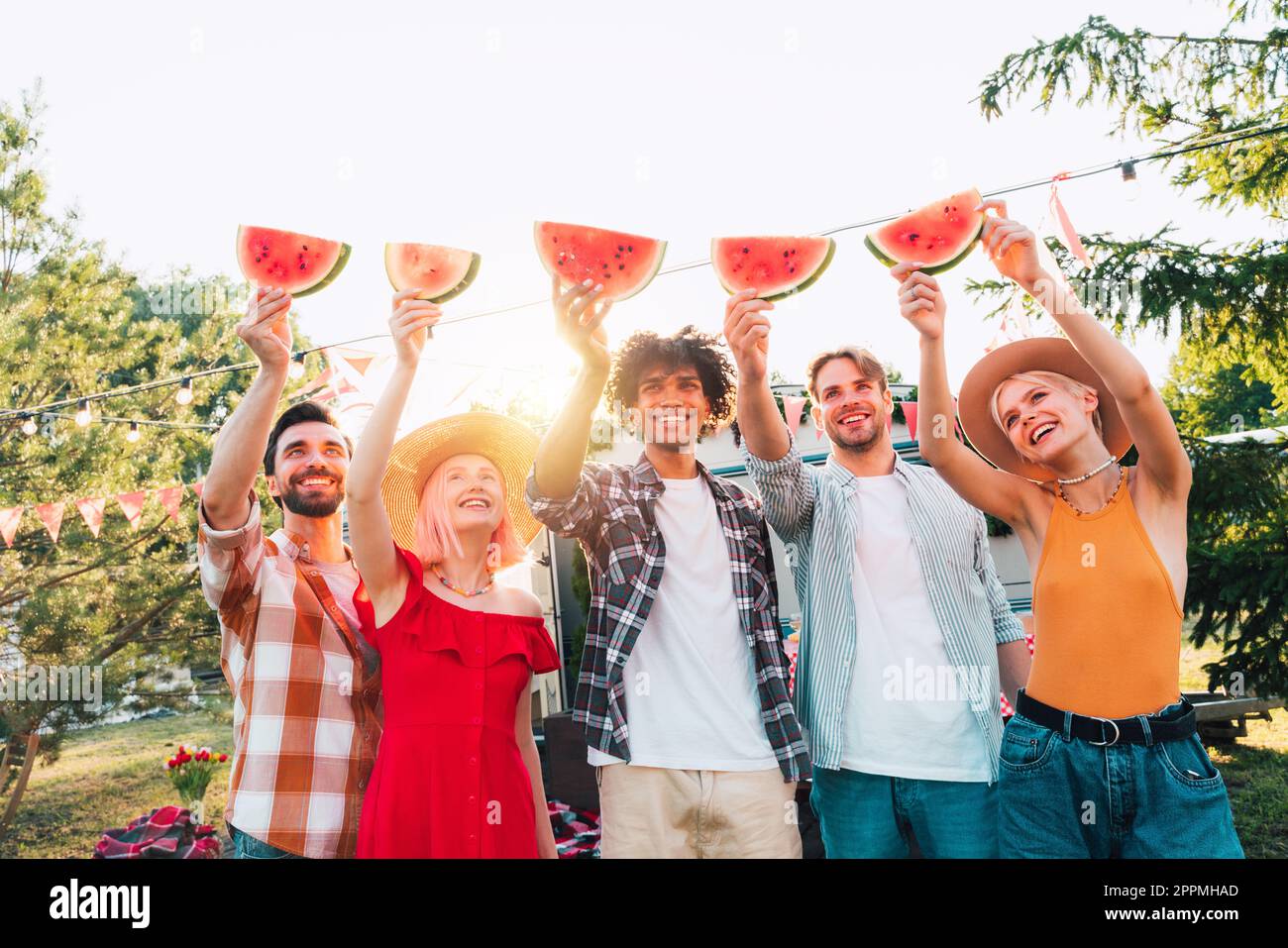 Group friends enjoy joyful hi-res stock photography and images - Alamy