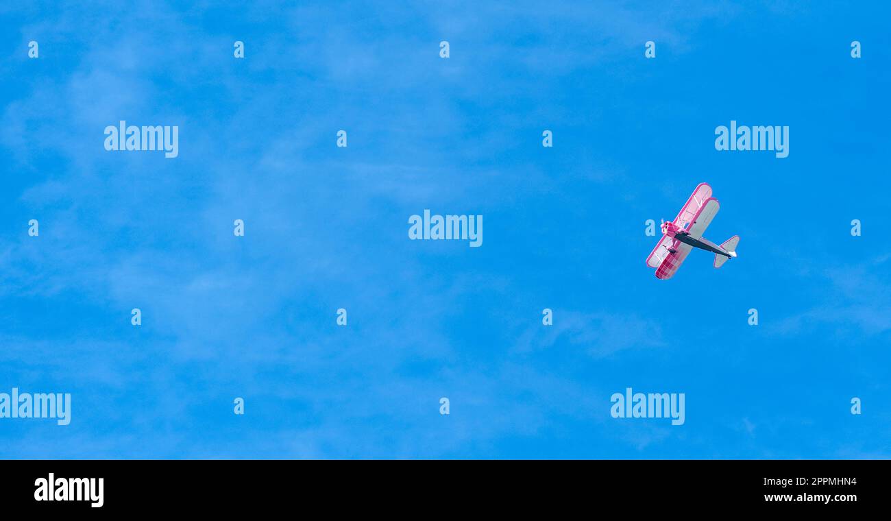 Flying biplane hi-res stock photography and images - Alamy