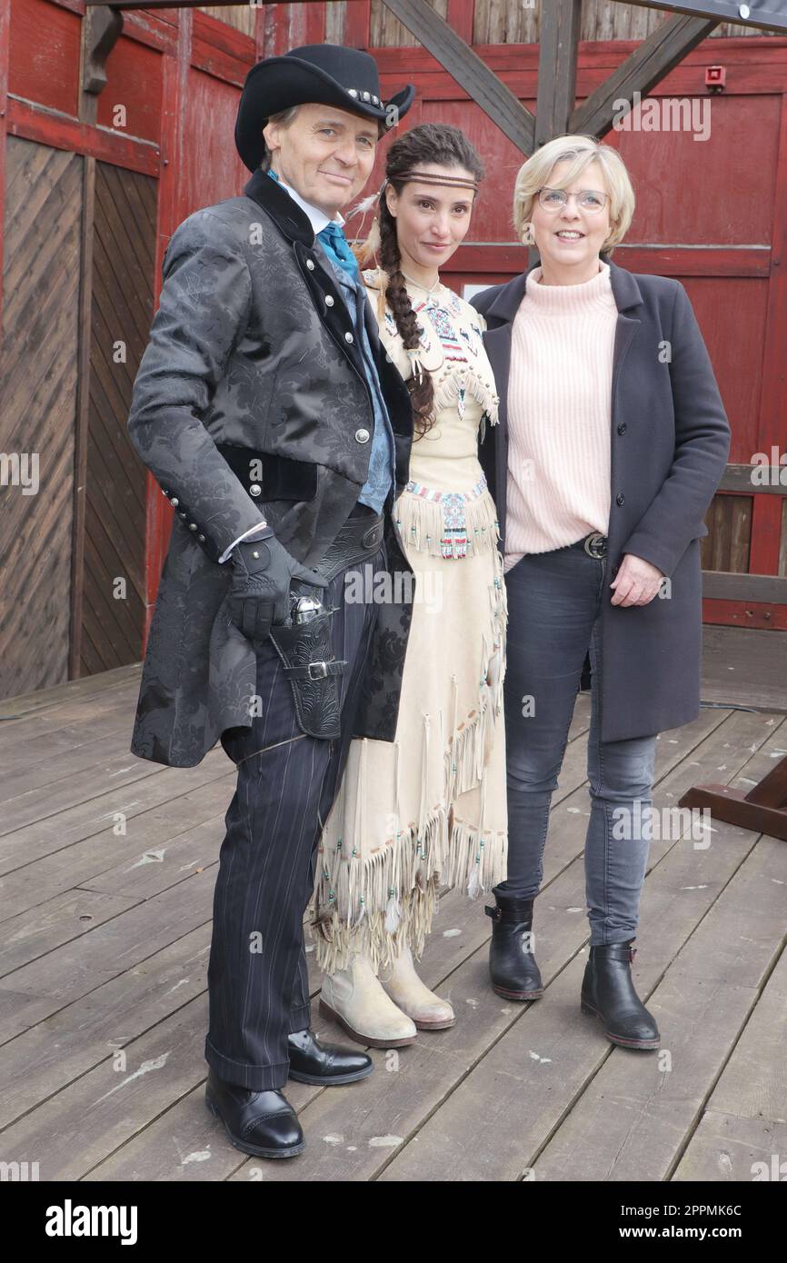 Wolfgang Bahro,Nadine Menz,Ute Thienel,Cast presentation for the season ...