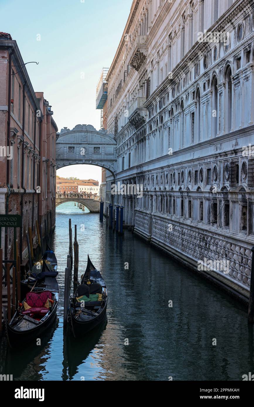 Brdige of sighs hi-res stock photography and images - Alamy