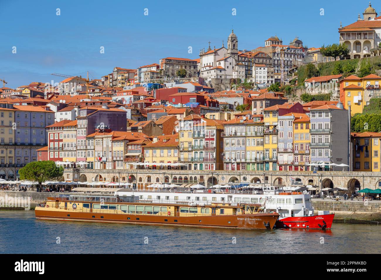 View of the buildings with typical architecture in Porto, Portugal ...