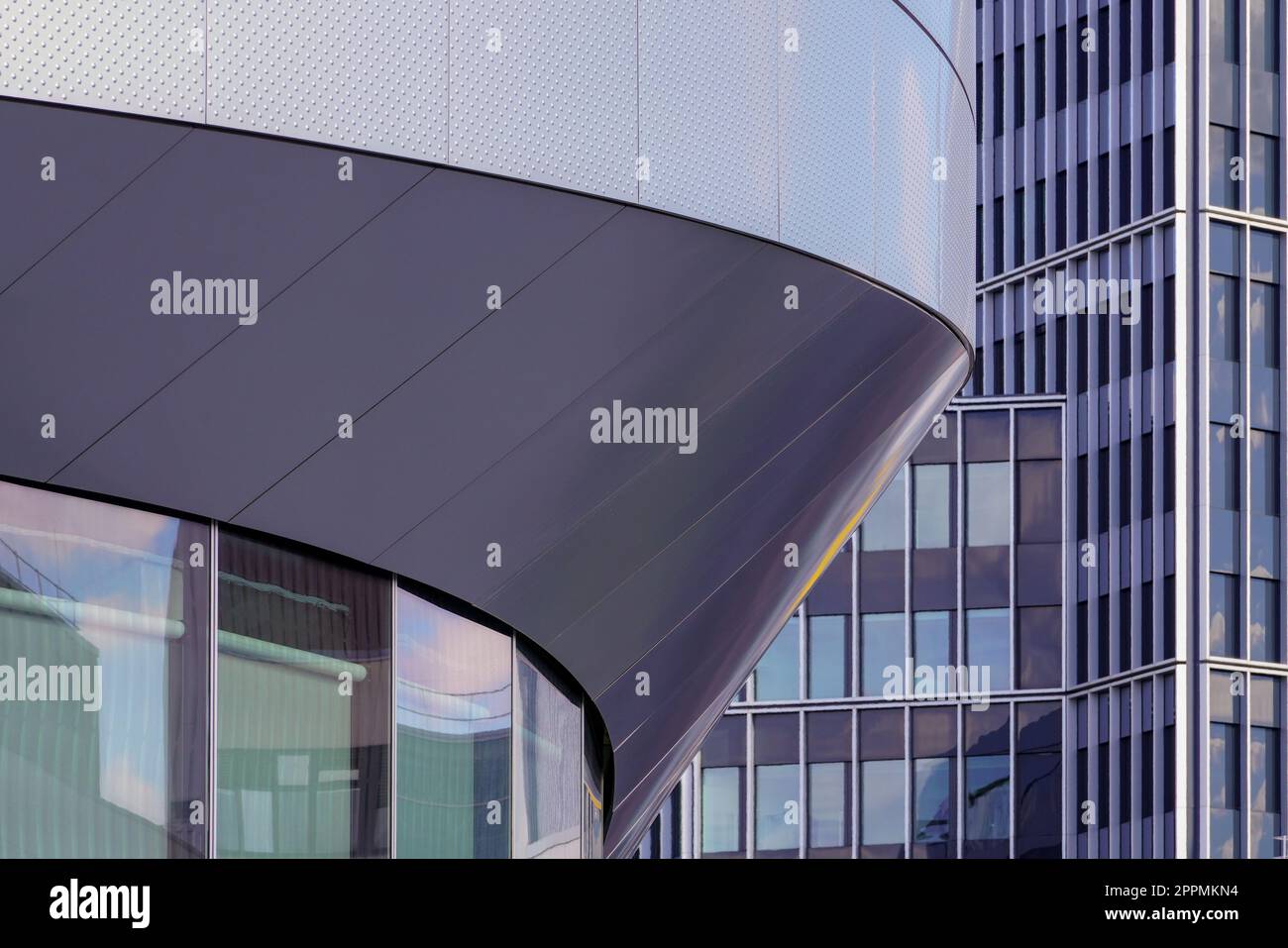 Daimler benz offices hi-res stock photography and images - Alamy
