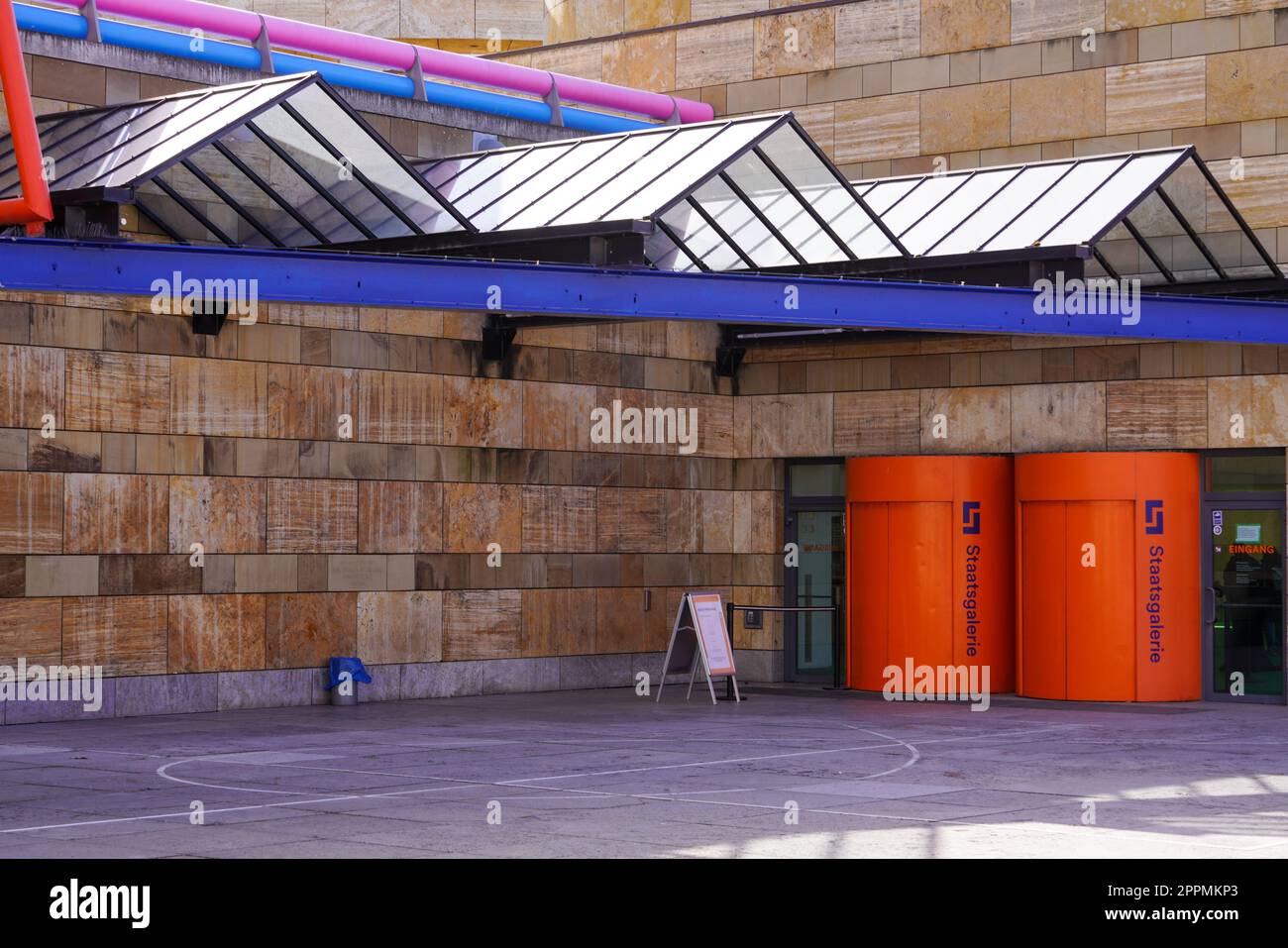 Outdoor galerie hi-res stock photography and images - Alamy