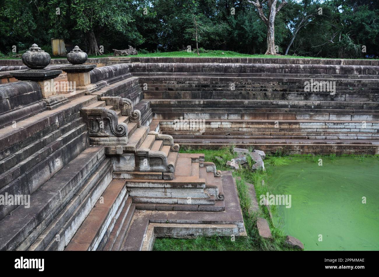 Sigirya rock steps hi-res stock photography and images - Alamy
