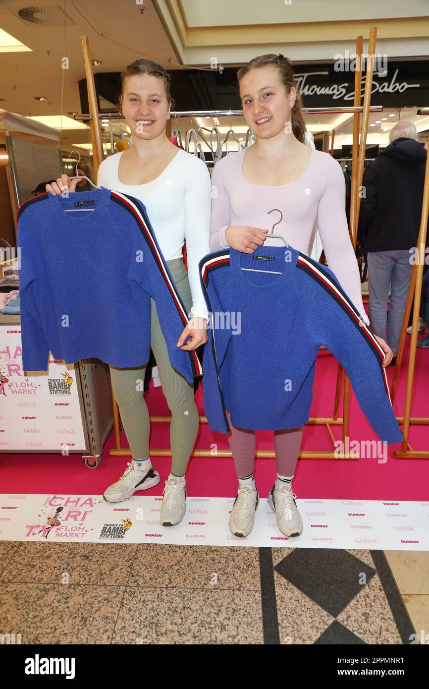 Anabel und Maria Glocker, Charity-Flohmarkt zu Gunsten der Tribute to ...