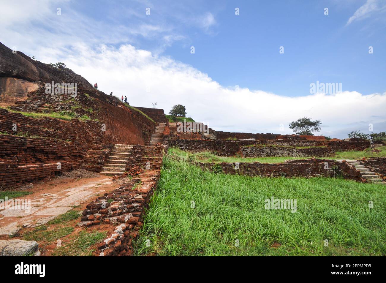 Sigirya rock steps hi-res stock photography and images - Alamy