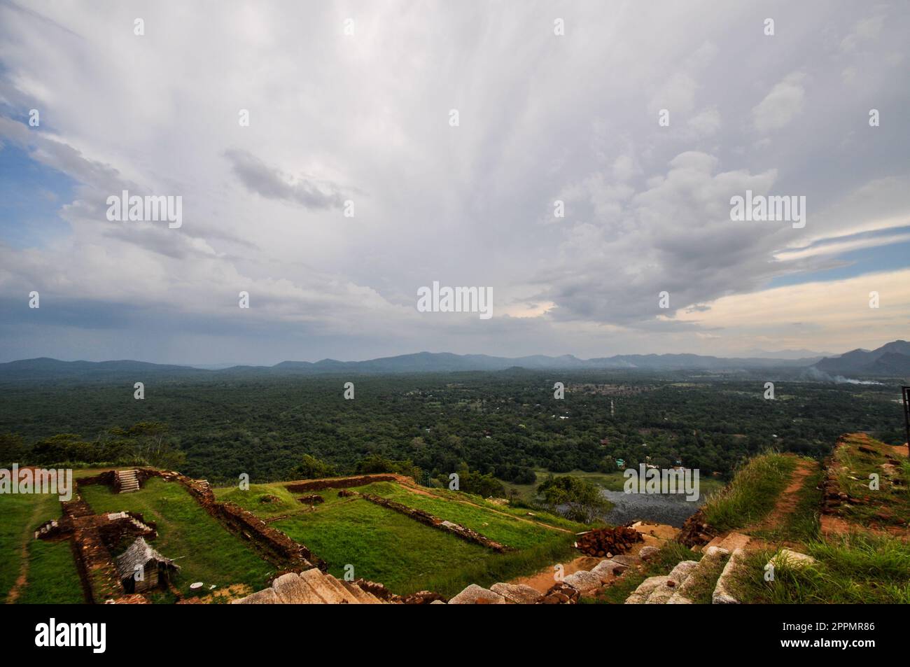 Sigirya rock steps hi-res stock photography and images - Alamy