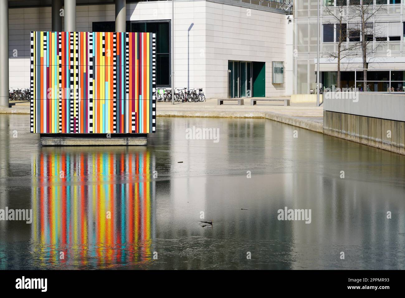 Ergo office hi-res stock photography and images - Alamy