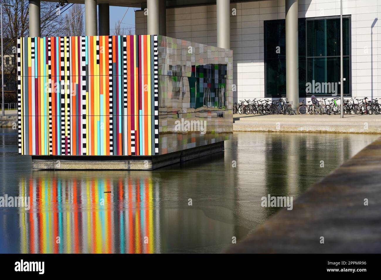 Ergo office hi-res stock photography and images - Alamy