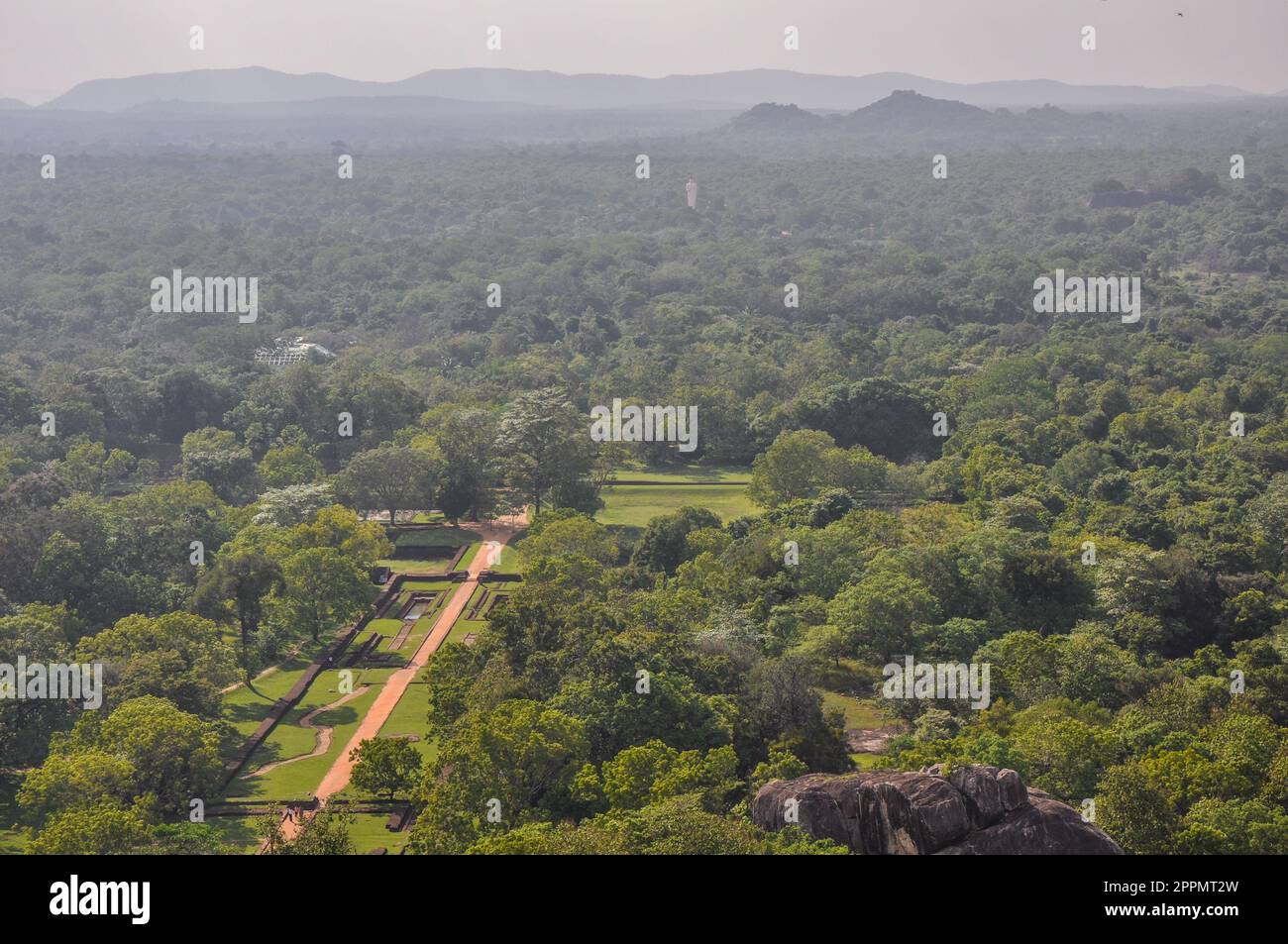 Sigirya rock steps hi-res stock photography and images - Alamy