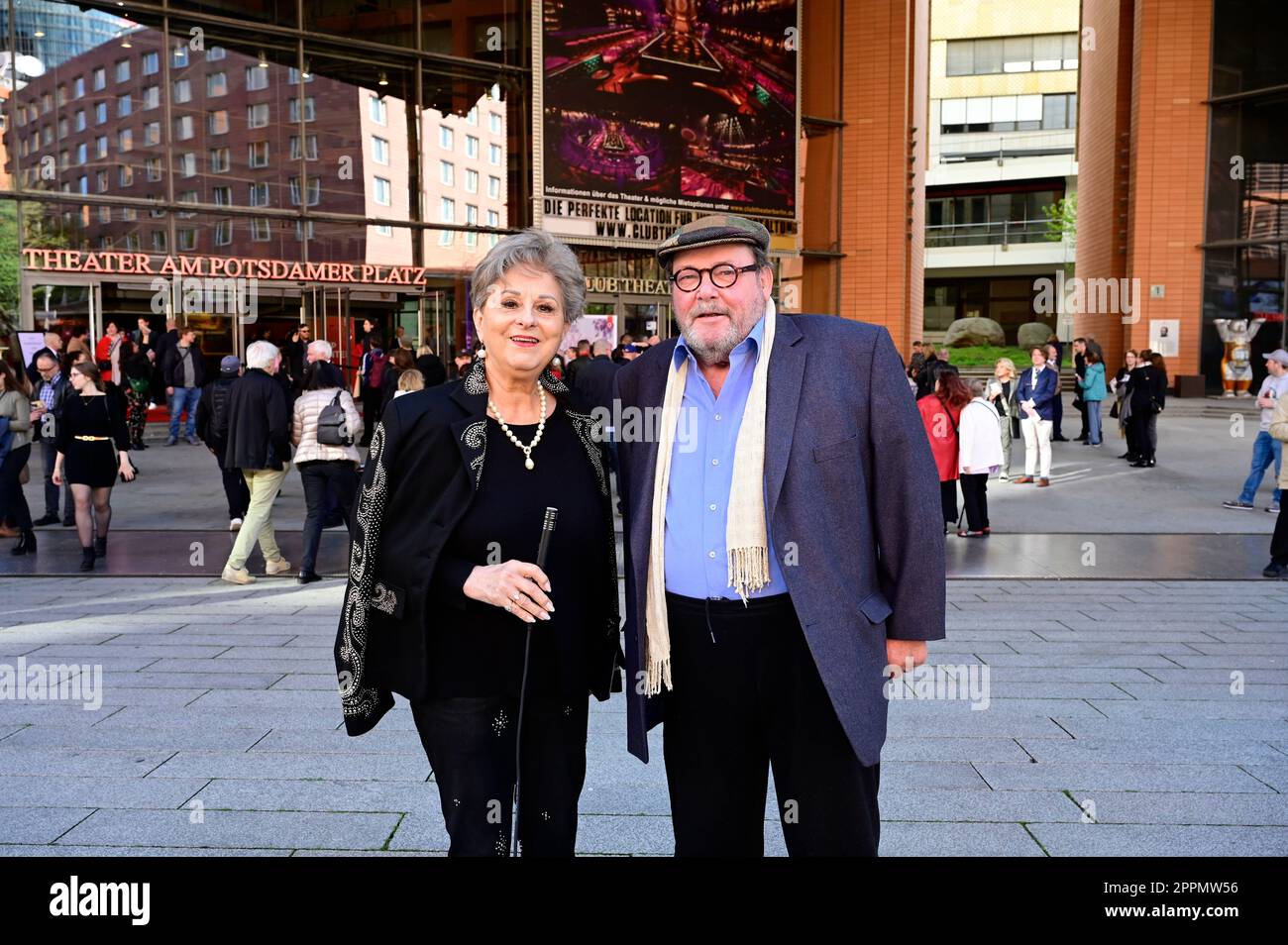 Dagmar Frederic und Walter Plathe bei der Premiere des Theatestücks ...